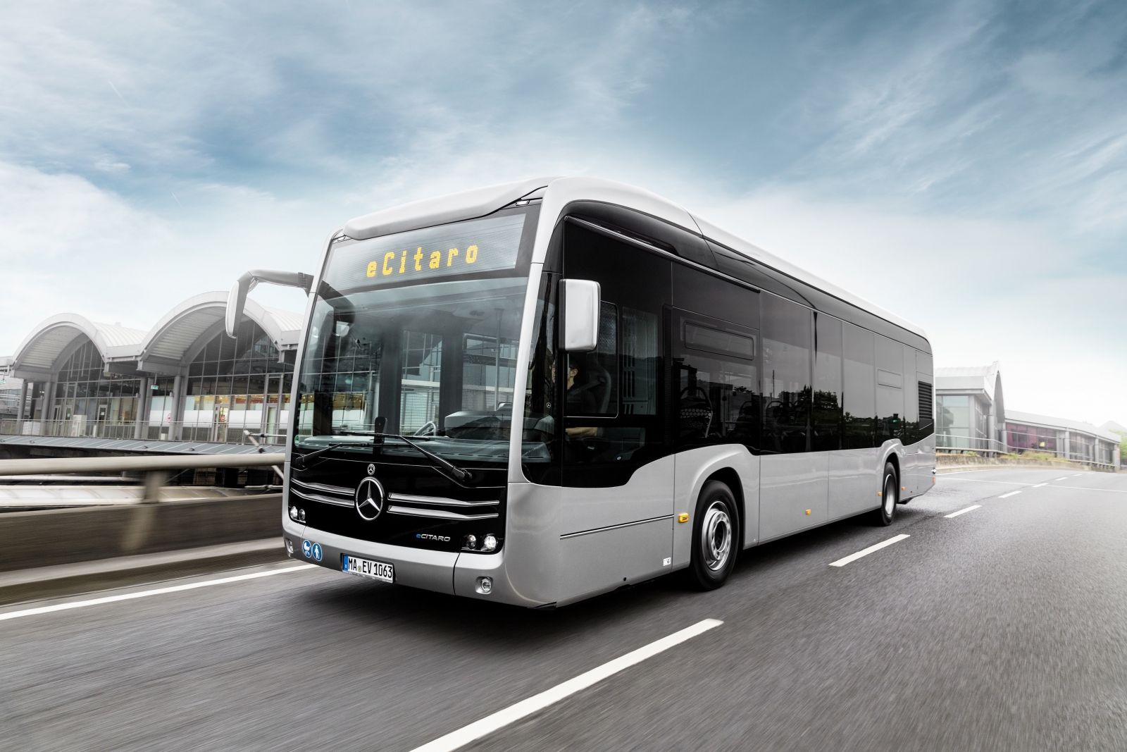 Only carbon-free Daimler trucks and buses by 2039 in Western markets