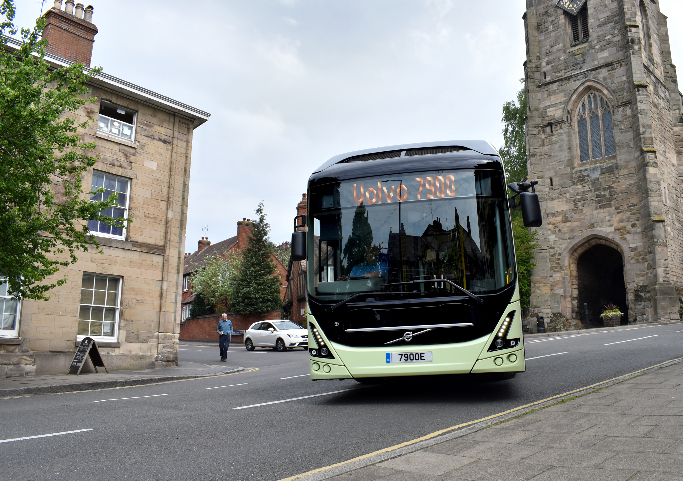 Volvo Buses, full electric bus network supported by 60% UK transport ...