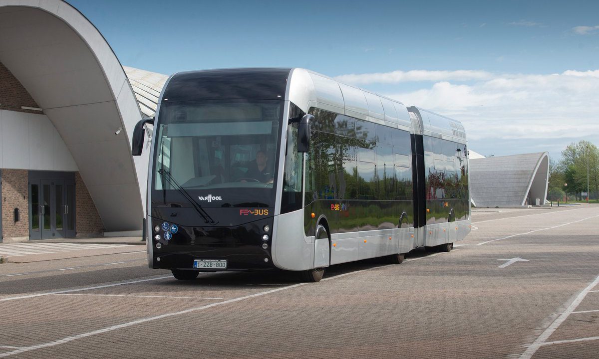 Van Hool, a driveline for every need. Hydrogen in the foreground ...