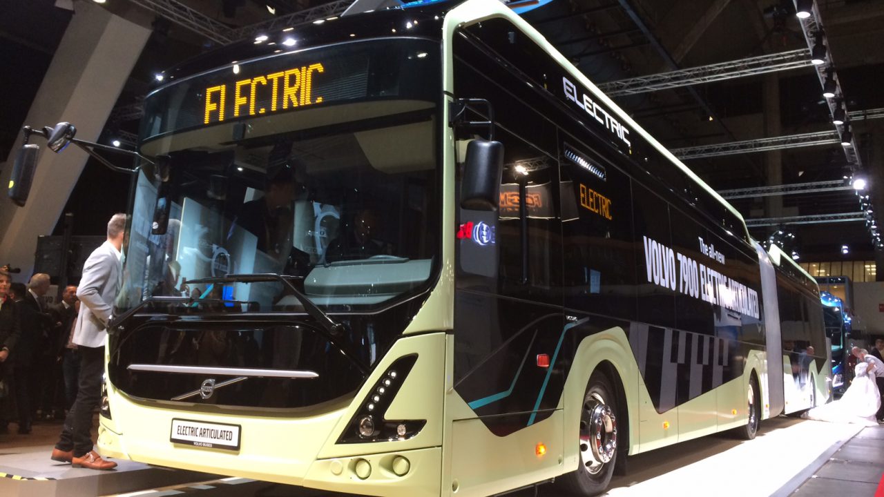 New driveline and up to 400 kWh for Volvo electric articulated bus ...