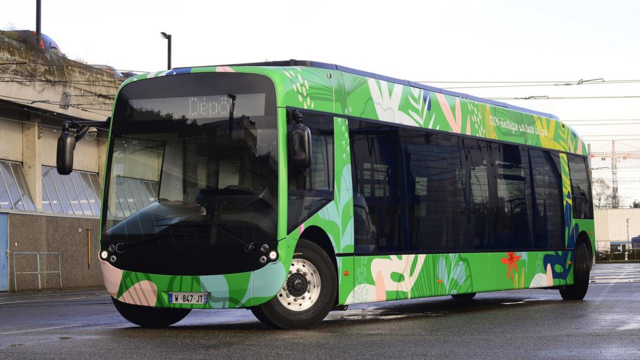 Strasbourg welcomes the first Alstom Aptis in real operations