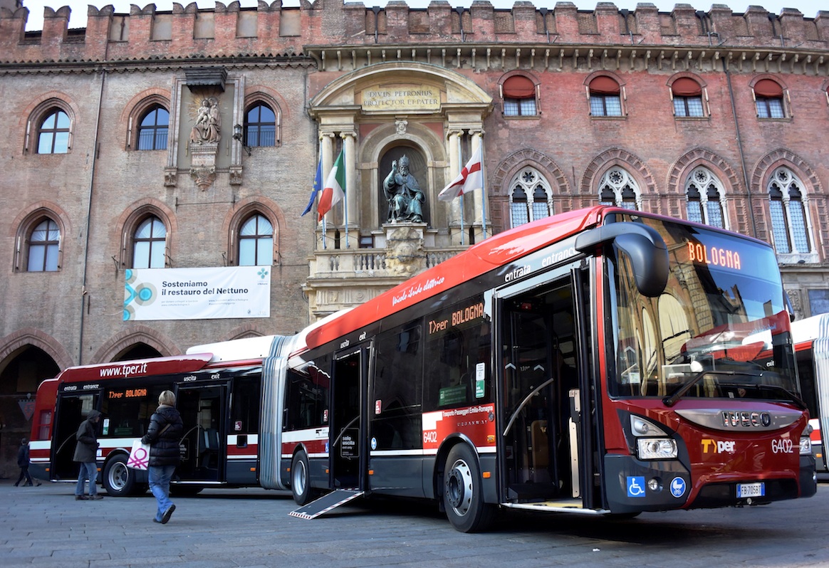 TPER Bologna and the first tender for battery-electric buses ...
