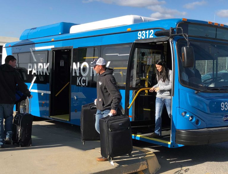 Another US airport gets electric bus. Two BYD K9M for Atlanta ...