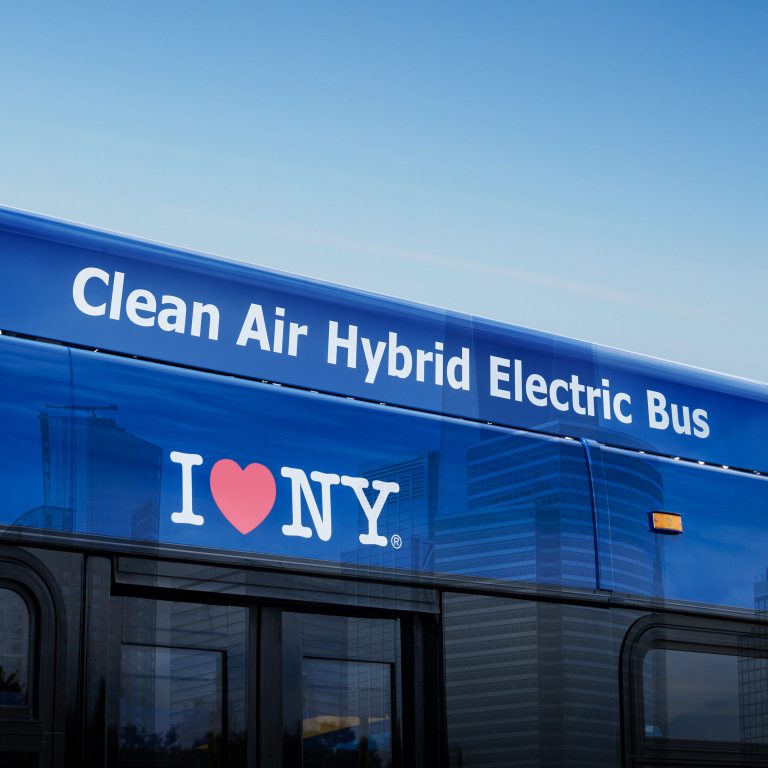Hybrid buses in New York, BAE Systems selected. It'll provide 435 ...