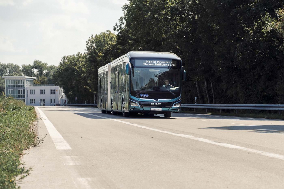 MAN Lion's City 18 E electric bus, the first pictures