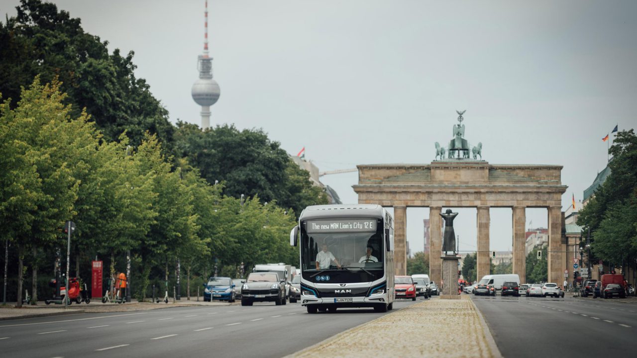 The electric Lion is roaring. An order for 22 MAN e-buses in Sweden