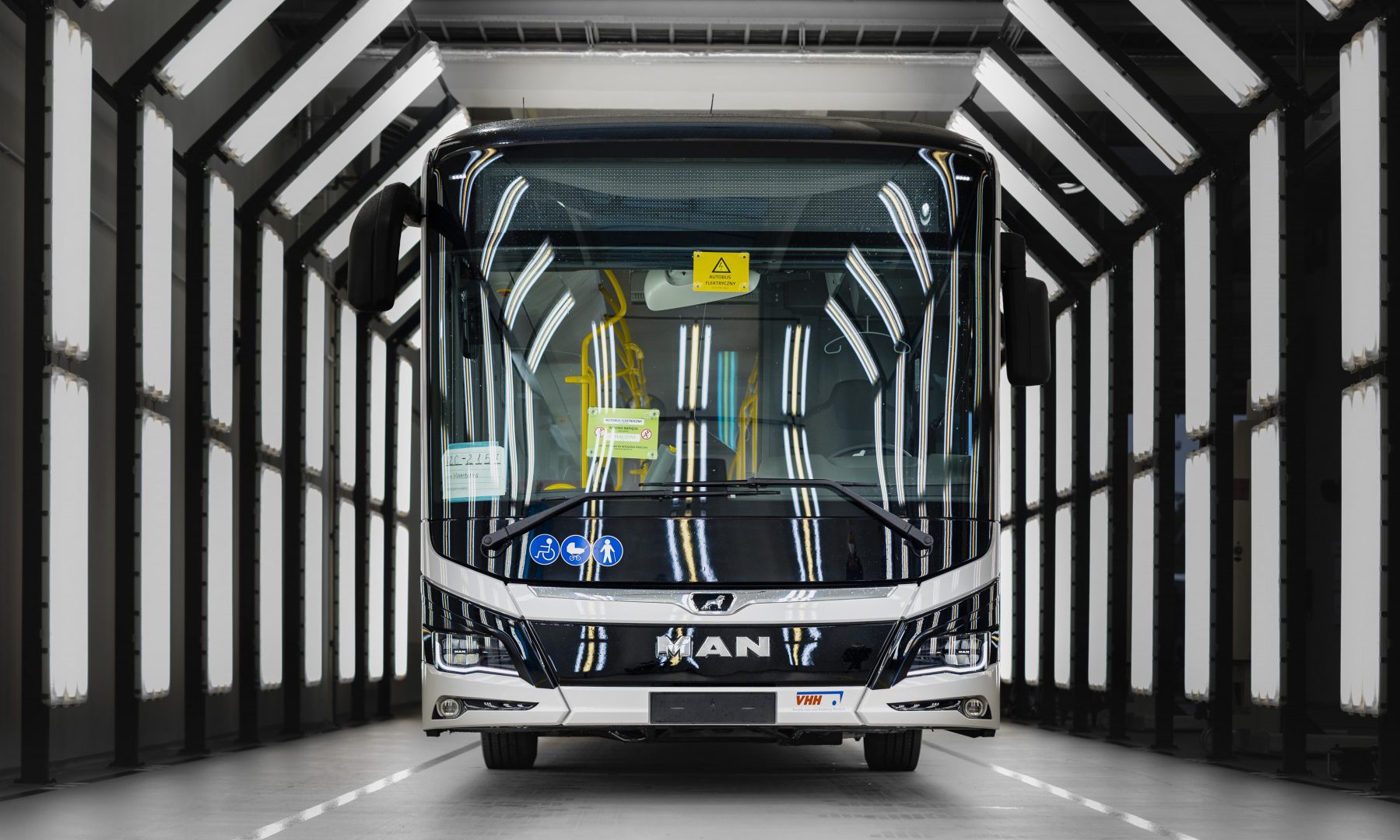 The start of series production for MAN electric bus Lion's City E ...