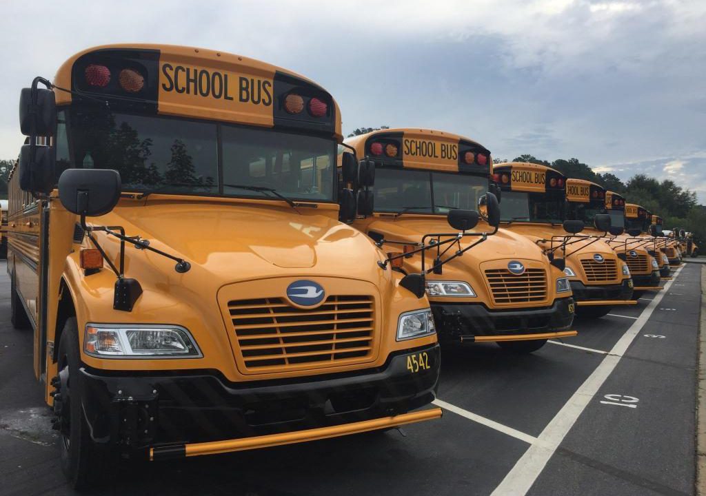Electric school buses in the US: 27,000 units to be built in ten years ...