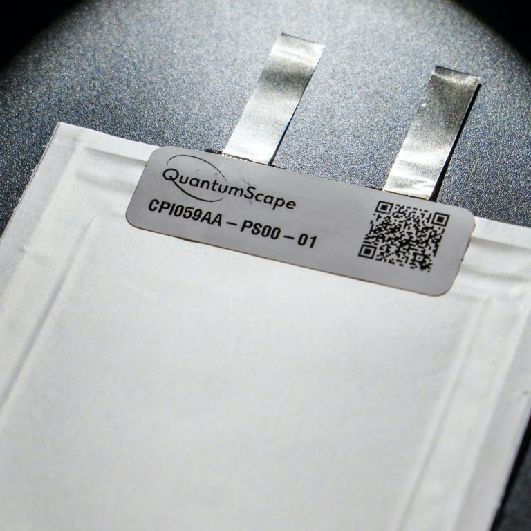 QuantumScape announces its solid-state battery tech can exceed average ...