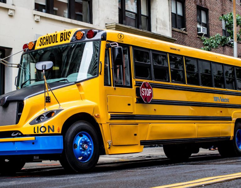Lion Electric gets the largest order so far for electric school buses ...