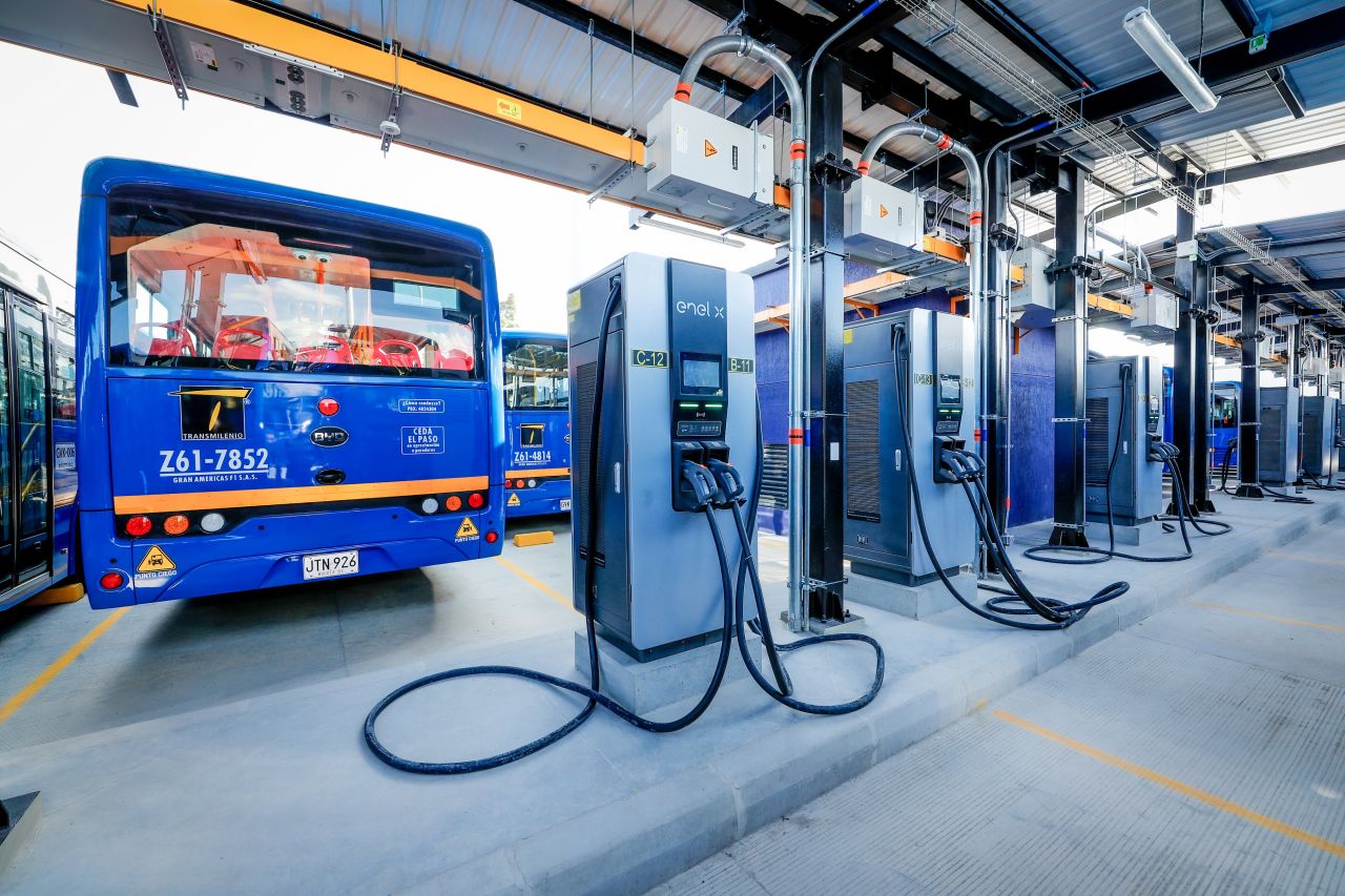 Enel X strategies for public transport: electrification carries the ...