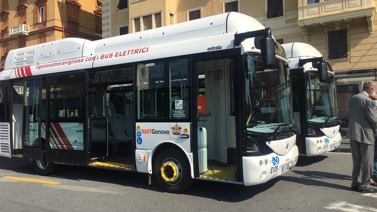 Genoa targets a full electric public transport fleet by 2025. New e-bus ...
