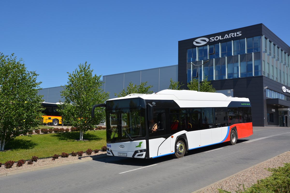 Poland, Malbork is launching on the road 6 e-buses from Solaris ...