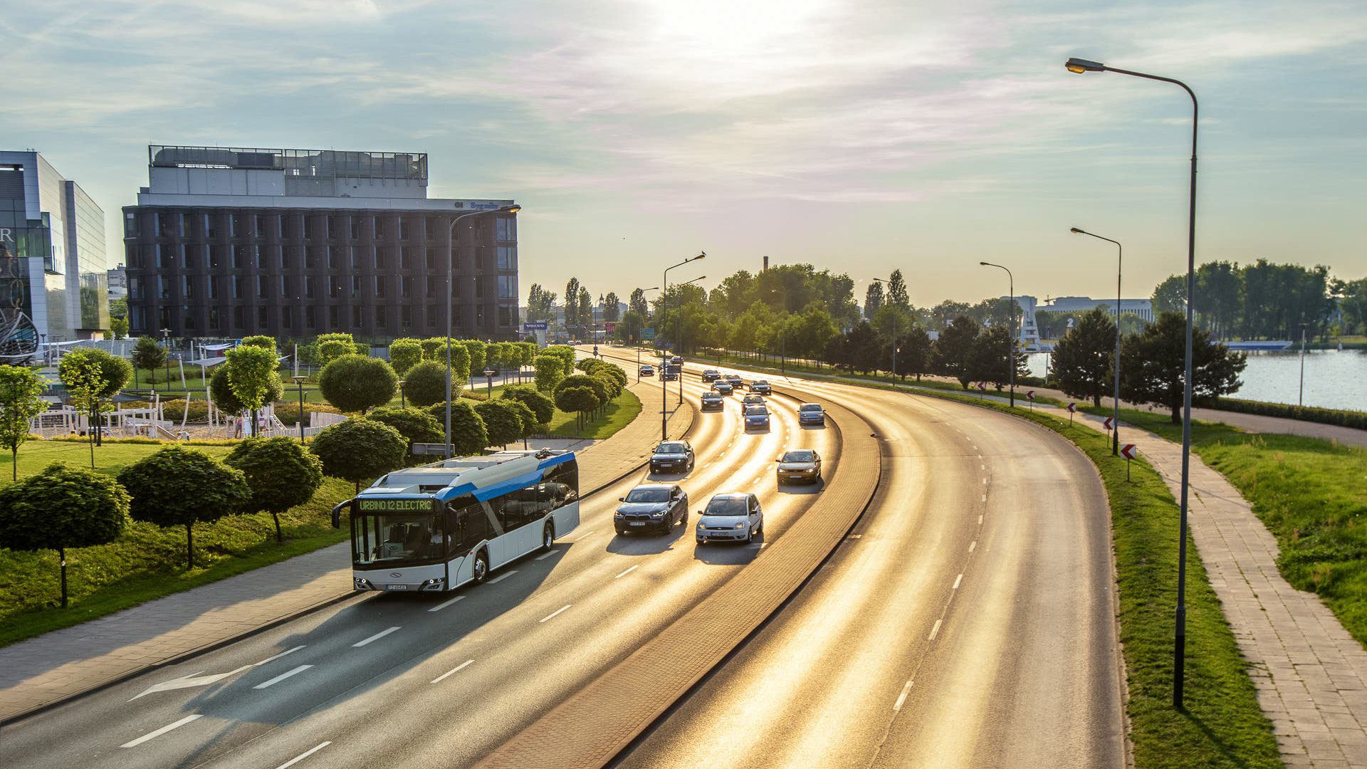 A third of European public transport buses to be zero emission by 2030 ...