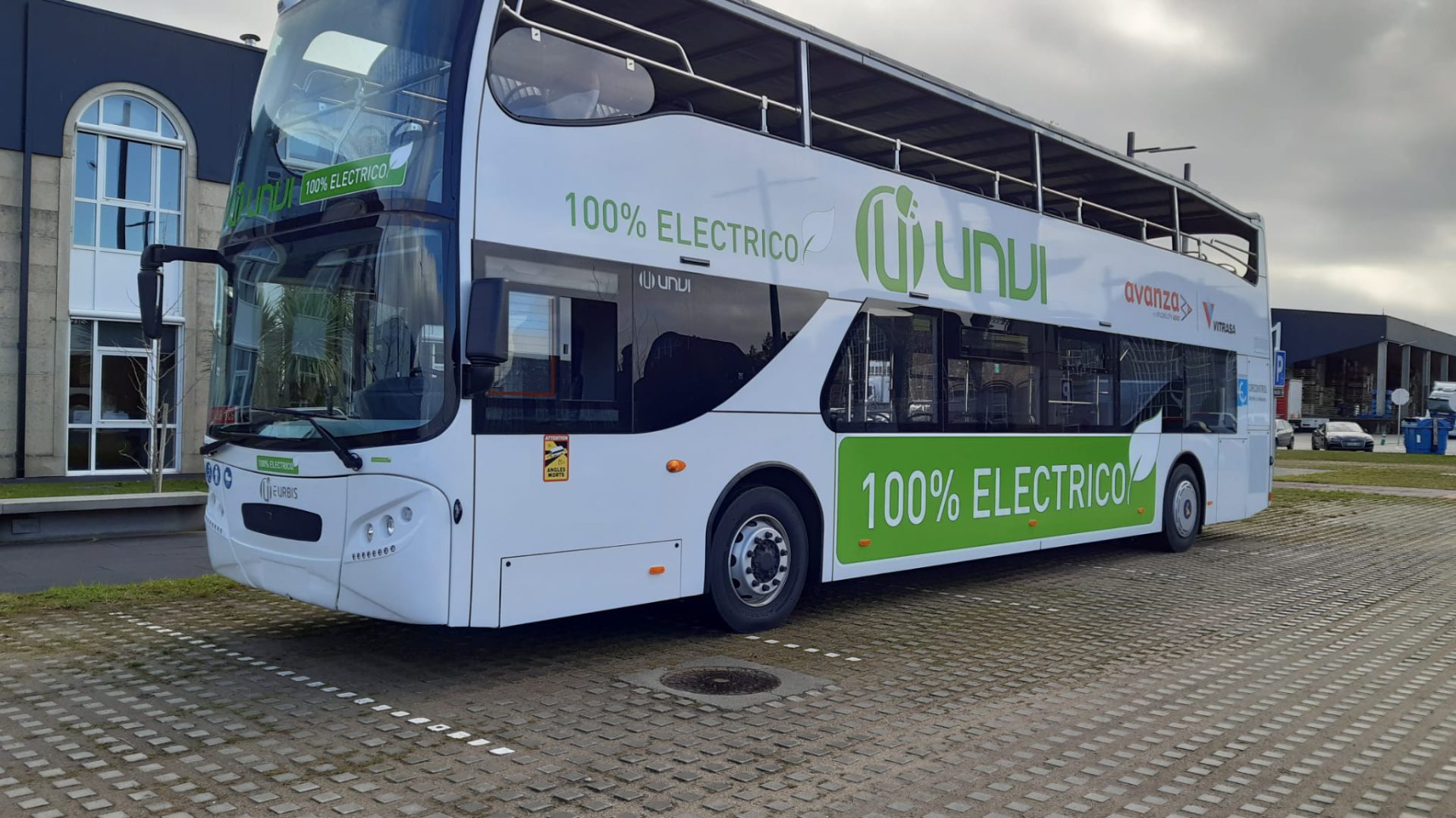 UNVI double-decker open top e-bus presented in Vigo - Sustainable Bus