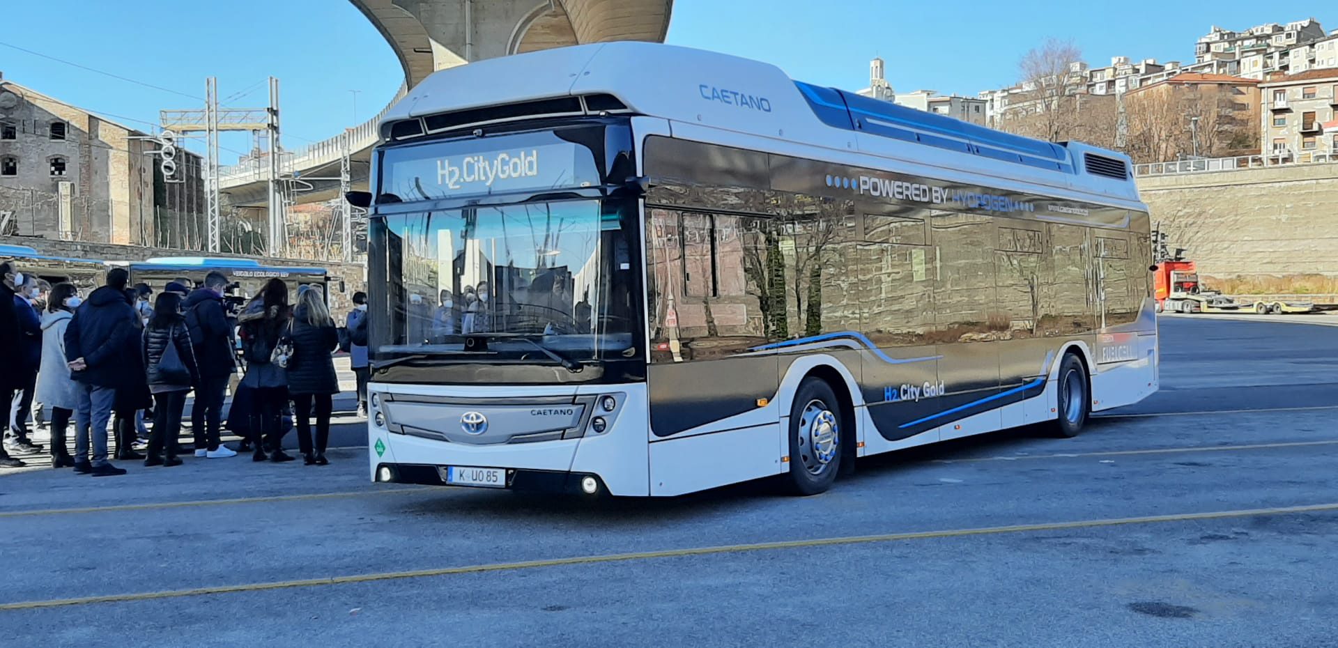 Arriva Group is testing a CaetanoBus fuel cell bus in Italy ...