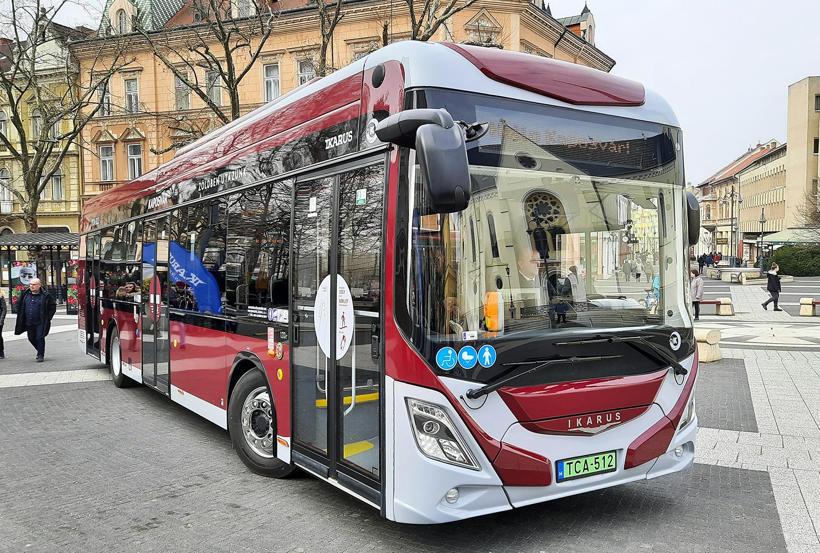 Ikarus delivered a couple of 120e electric buses in Hungary (jointly developed with CRRC ...