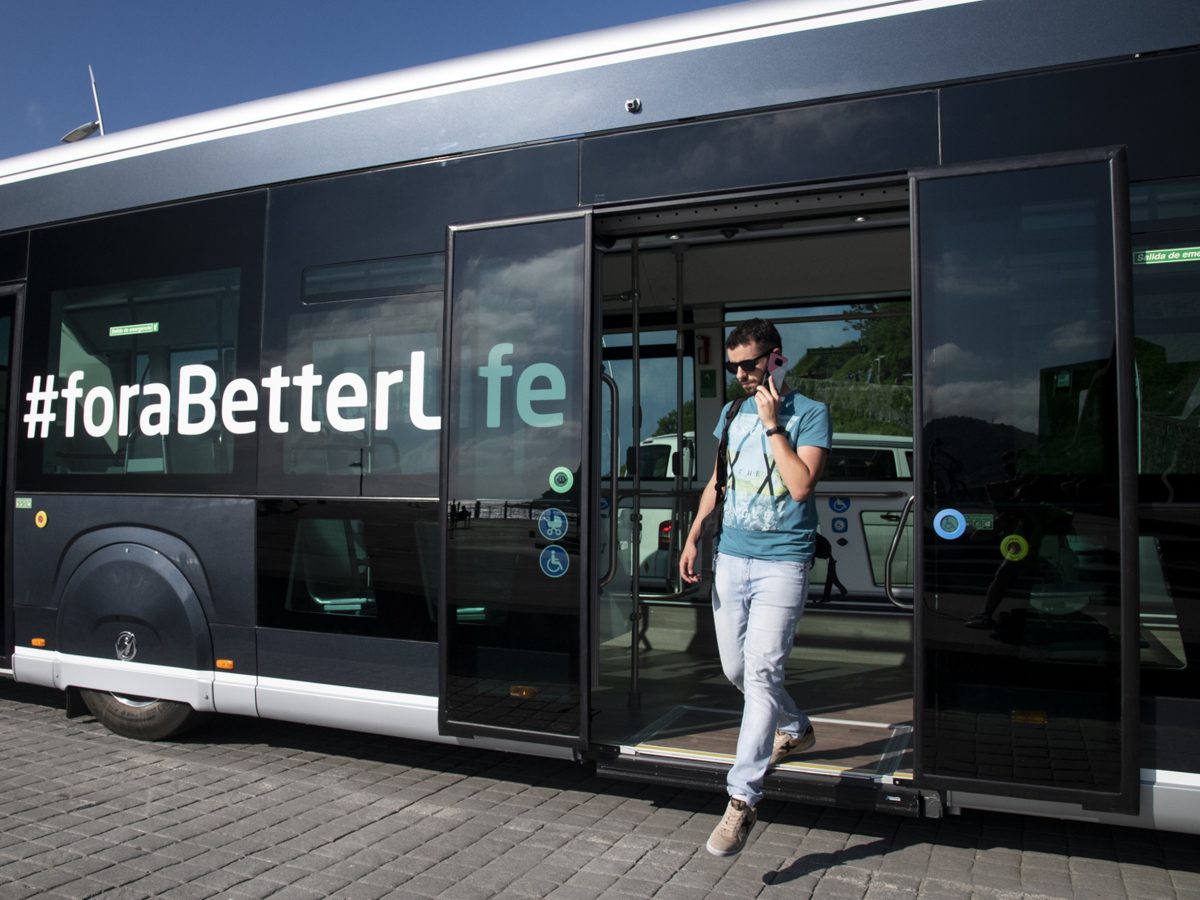 Masats launches a new bus sliding door model, with an eye on lightness ...