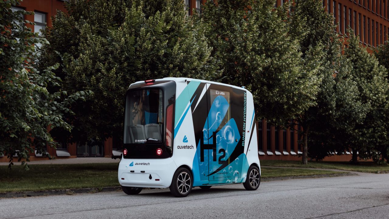 The first autonomous fuel cell shuttle is Estonian (by Auve Tech)