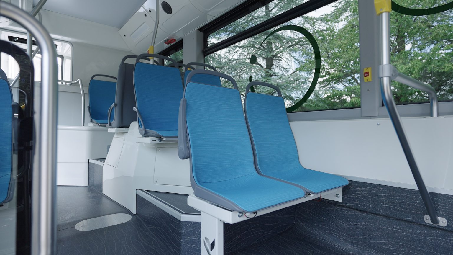 With Rampini Hydron the Italian company launches the first H2-powered 8 ...