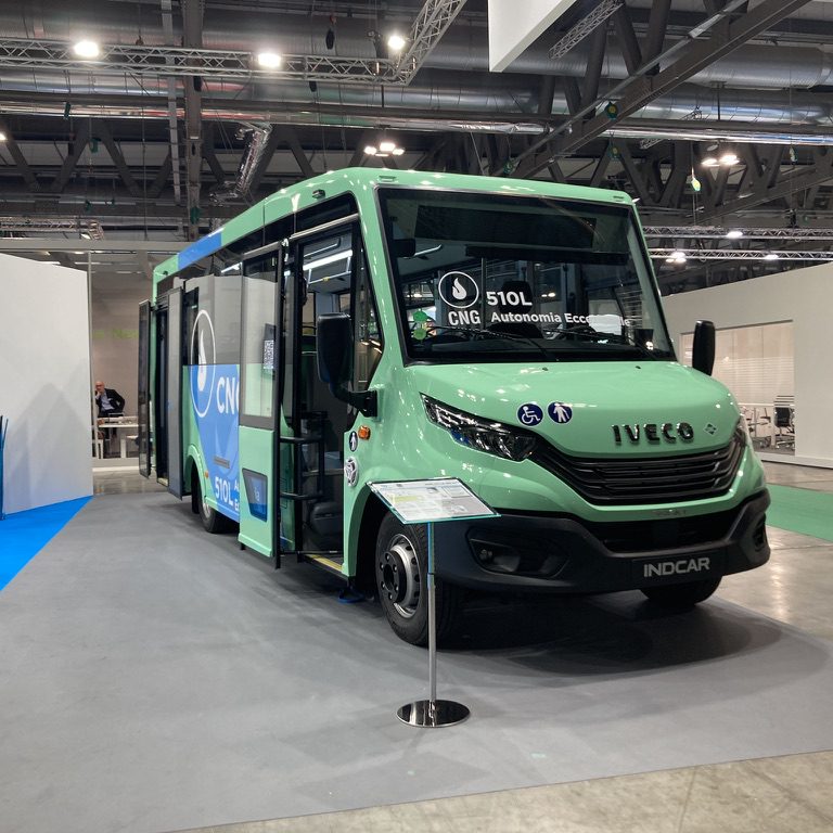 Indcar bets on biomethane. Two vehicles on display at Milan's Next Mobility Exhibition ...