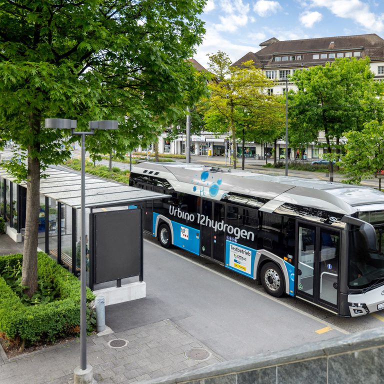 Hamburg to roll out 5 hydrogen buses by Solaris - Sustainable Bus