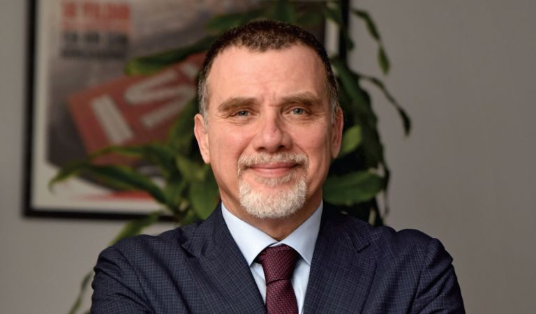 Electric, hydrogen, italian market: Isuzu's plans. Interview with Tugrul Arikan