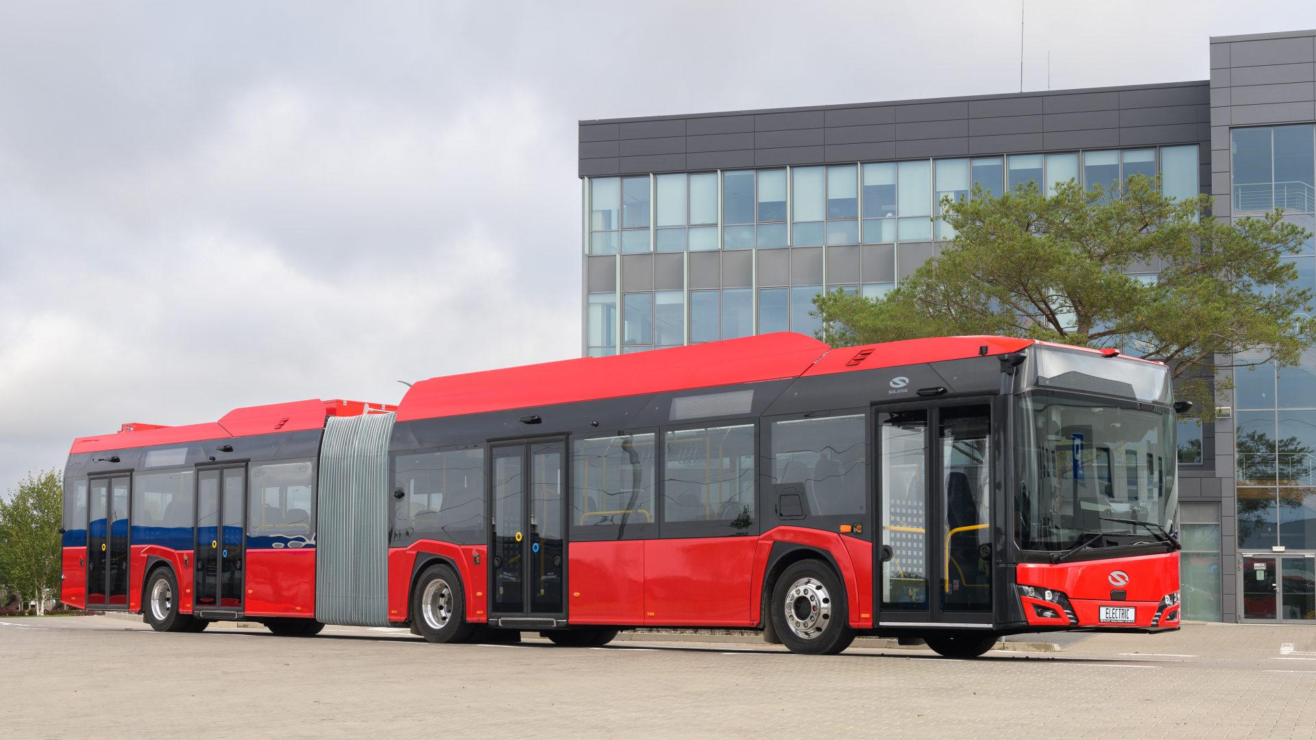 New generation batteries for Solaris e-buses on display at Polish Transexpo