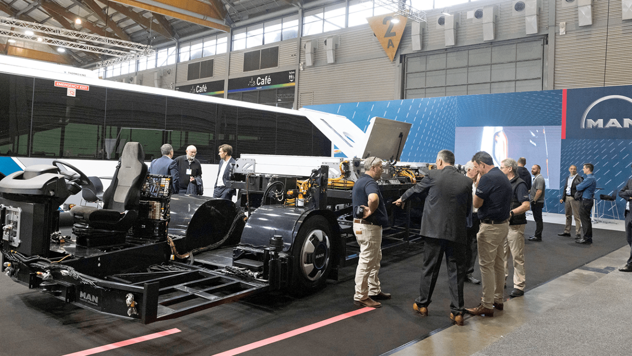 MAN unveils e-bus chassis for world markets in Sydney. NMC and LFP ...