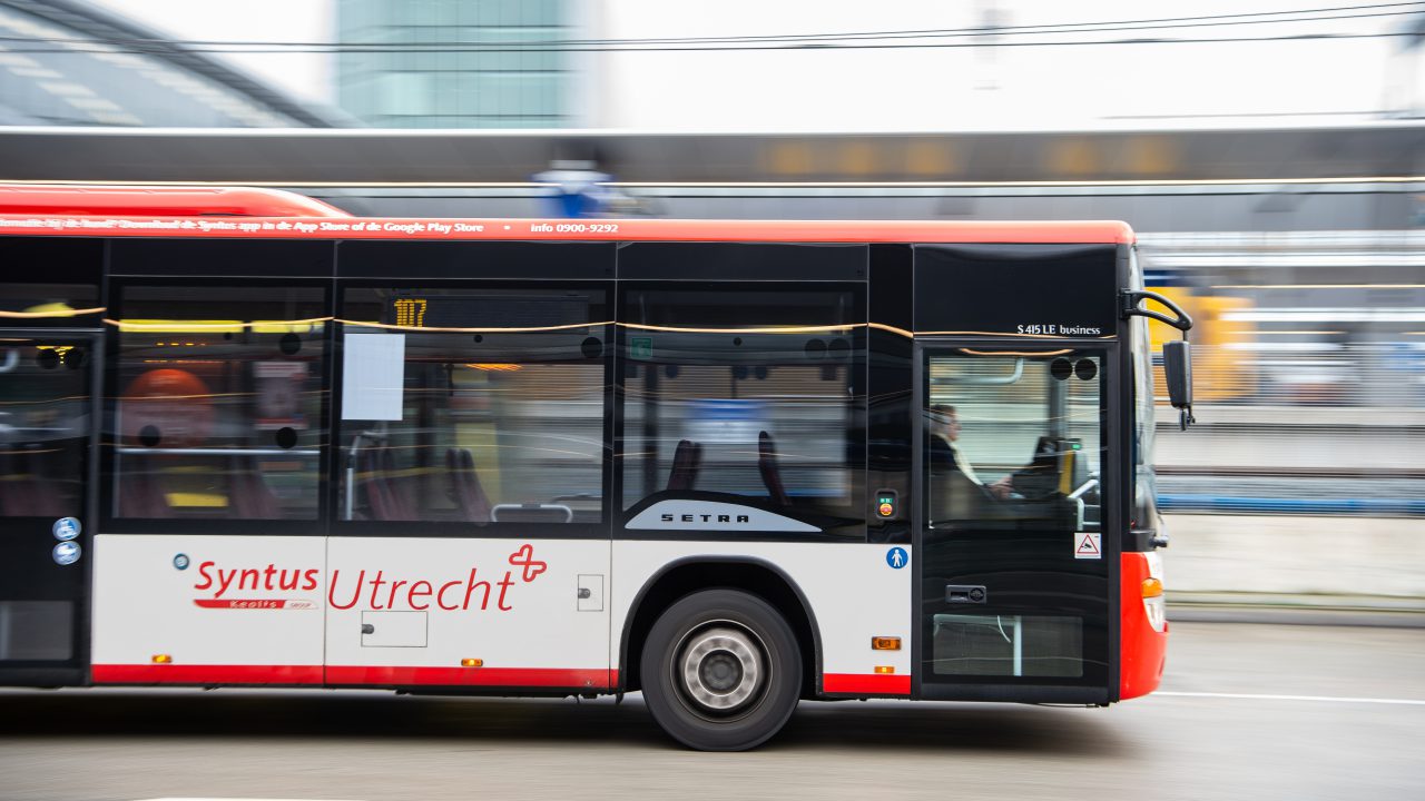 Keolis wins two contract extensions for e-buses in the Netherlands and ...