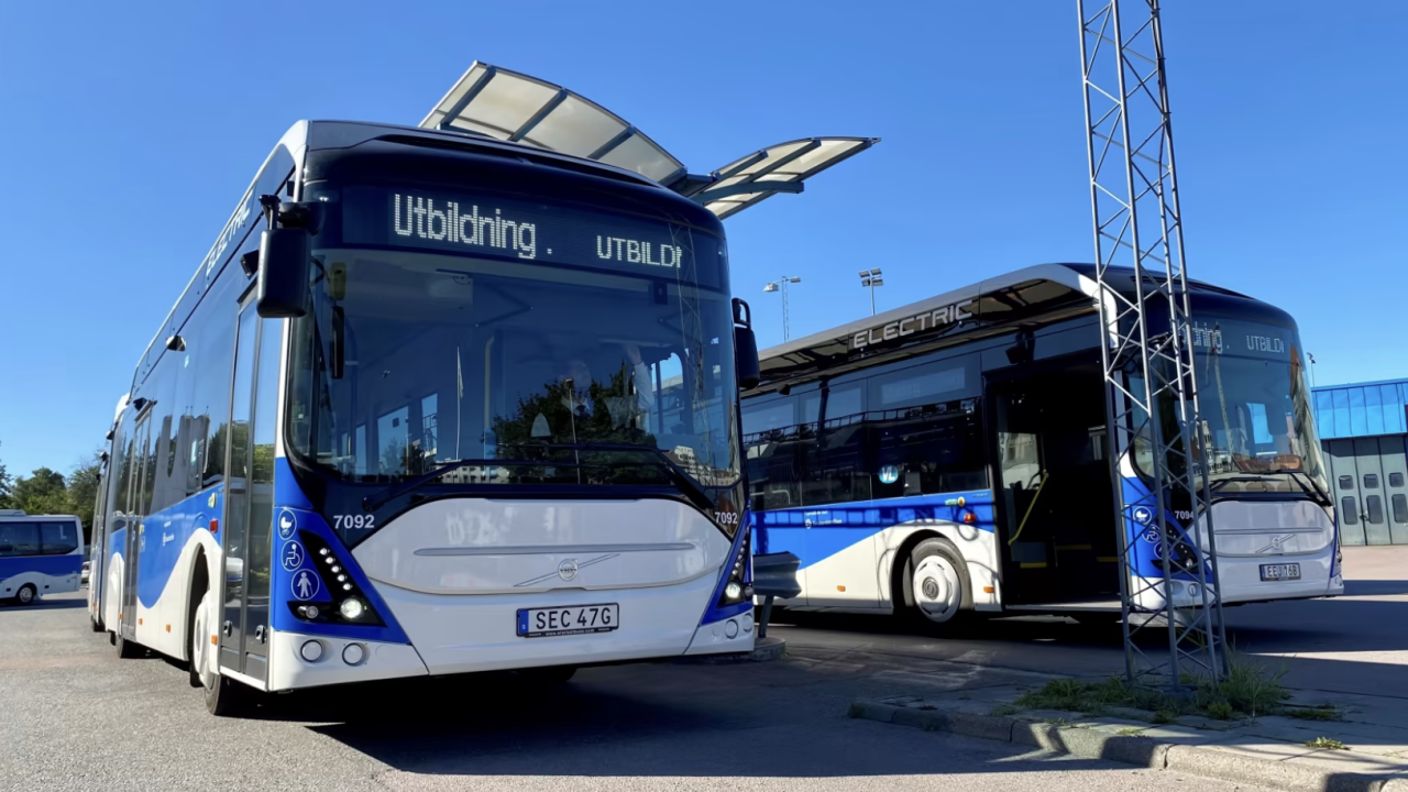 Svealandstrafiken looks at the electrification of regional buses with a ...