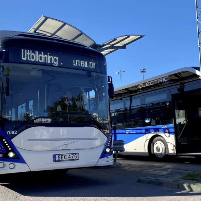Svealandstrafiken looks at the electrification of regional buses with a ...