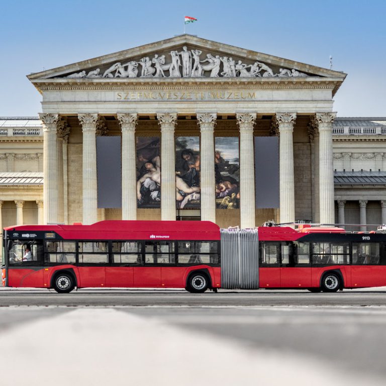 Solaris joins UGAP's catalogue. Trollino 18 and Urbino 18 Electric are ...