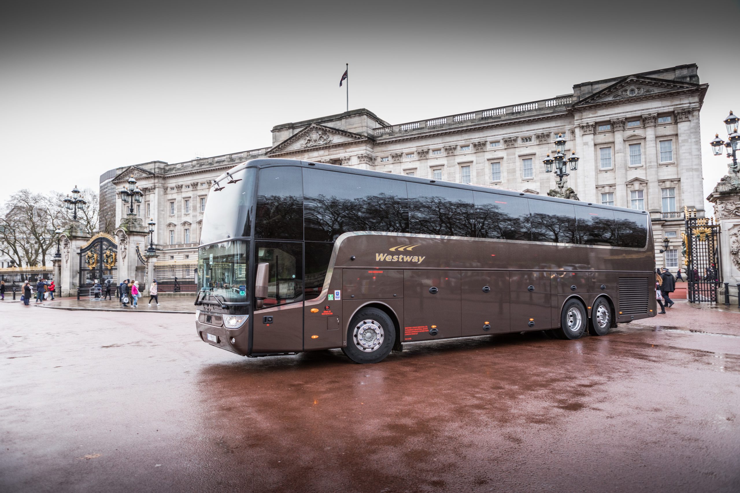Equipmake showcases its coach repower technology at ITT Hub ... Equipmake showcases its coach repower technology at ITT Hub ...