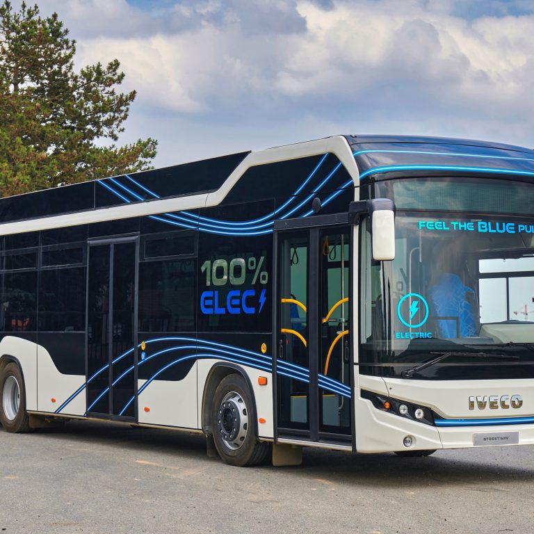 Iveco Bus Streetway Elec launched. It's built in Otokar's factory and ...