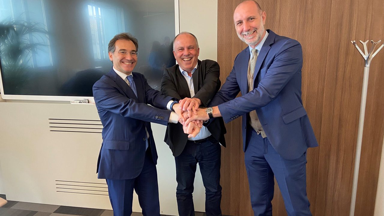 Quantron lands in Italy: Quantron Italy Srl, welcome - Sustainable Bus