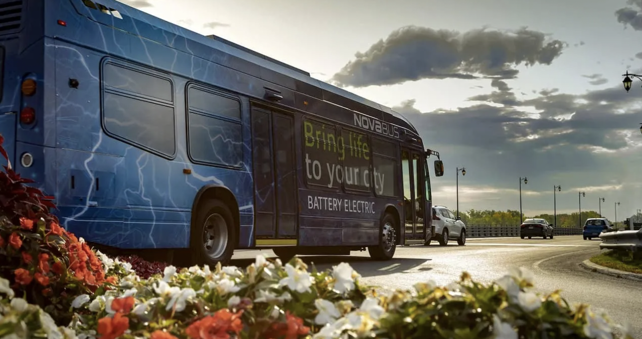 Half of the world bus fleet will be battery-powered by 2032 ...