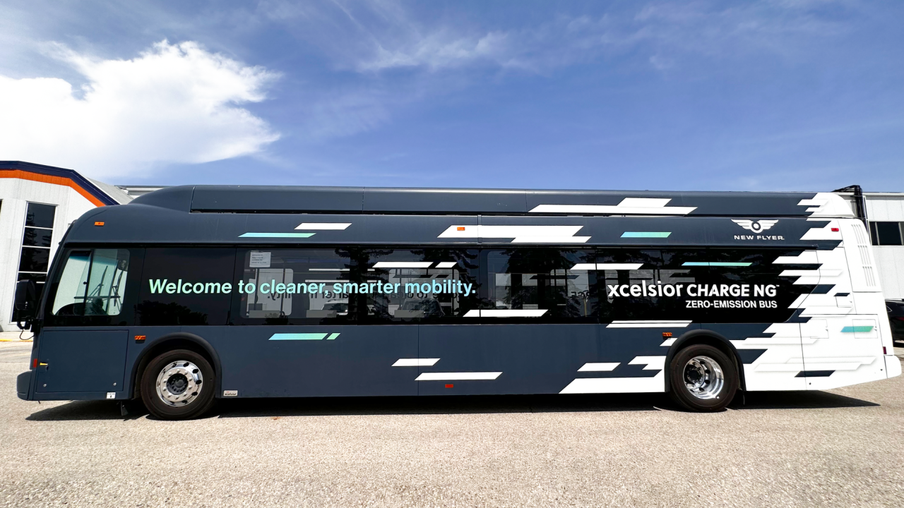 To NFI New Flyer an order of 26 long-range zero-emission buses by ...