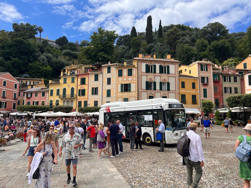 Rampini Eltron: the first delivery for the new 8-meter e-bus just ...