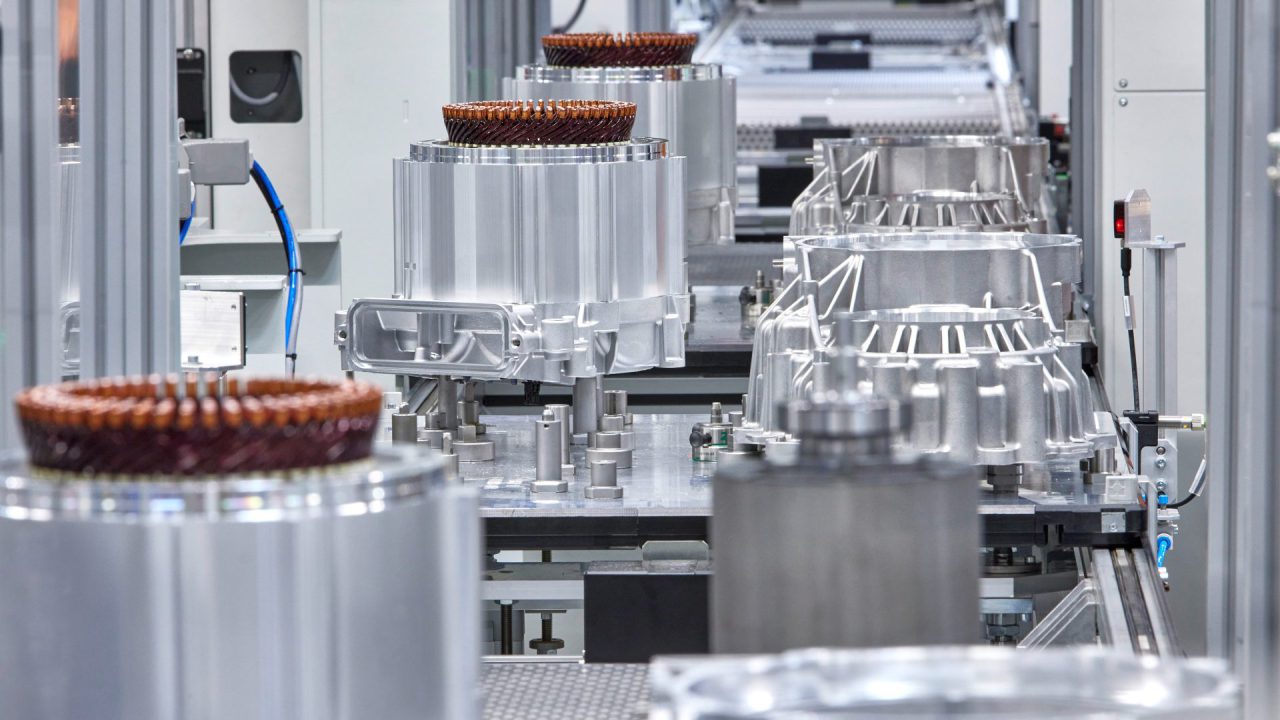 Bosch is beginning production of a 800-volt drive for electric vehicles