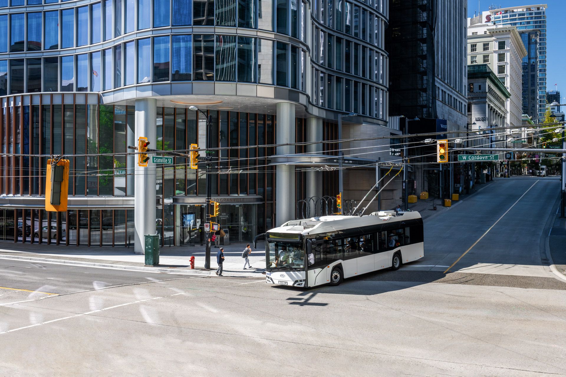 A trolleybus by Solaris has been tested for the first time in North America