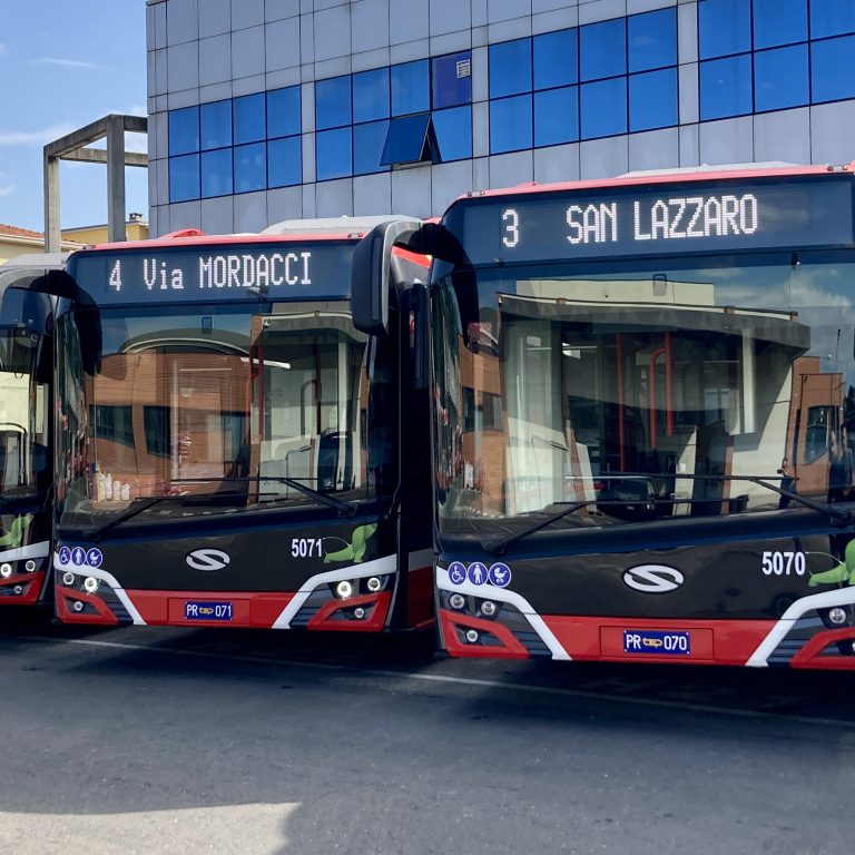 With the 8 new Trollino presented today, Parma (Italy) has completely ...