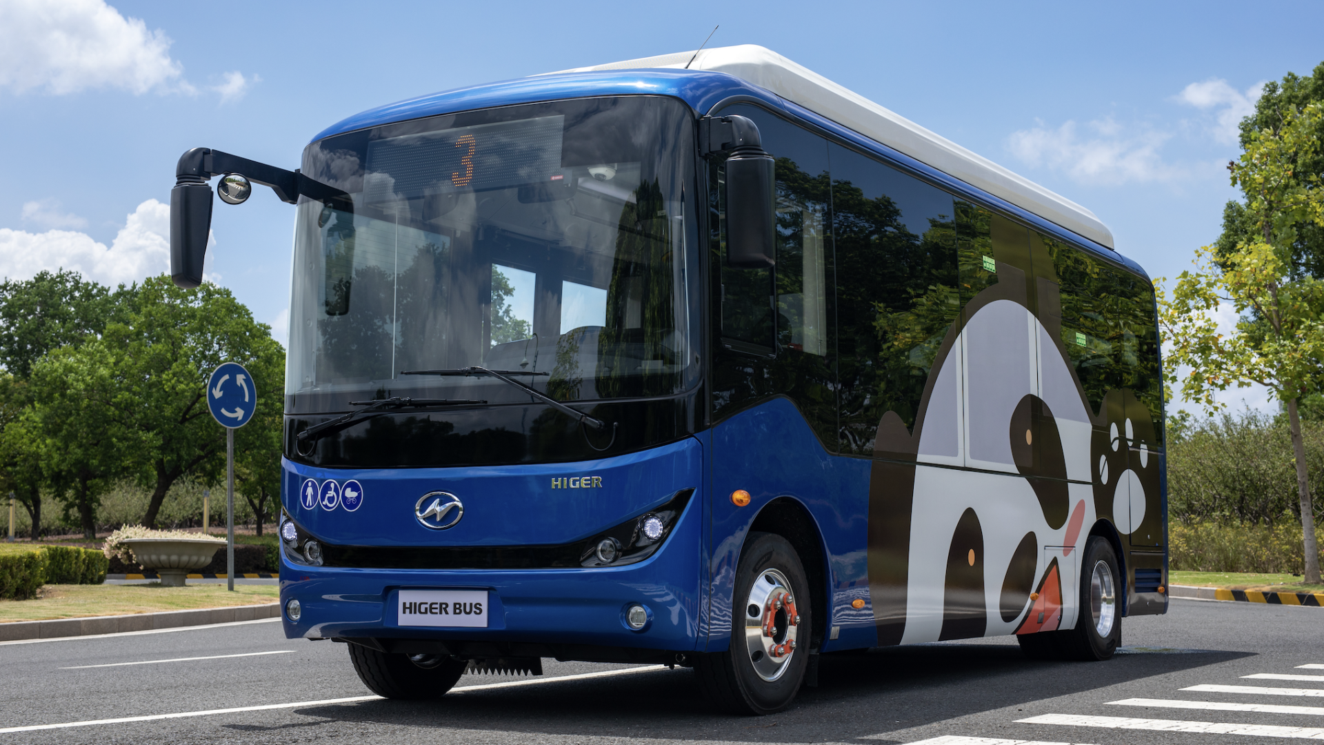 Higer last mile solution Azure 7 has been showcased at Busworld ...