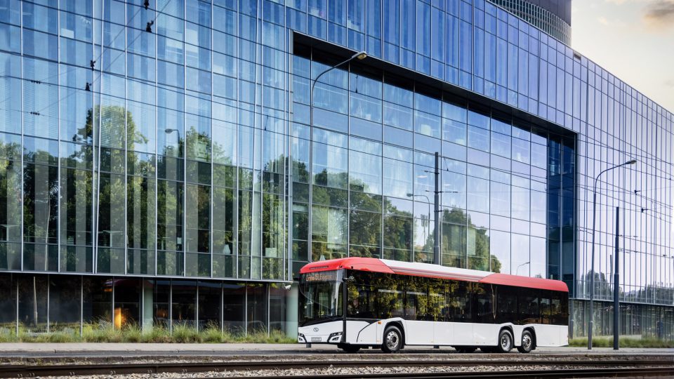 Solaris sells 23 e-buses in Kristianstad, Sweden (including 15-meter LE ...