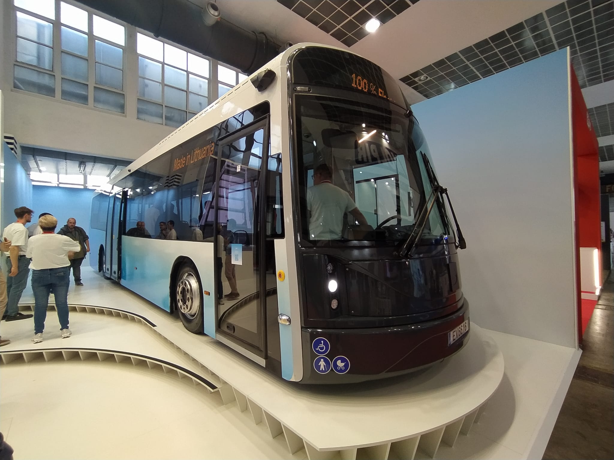Dancer Bus: two e-bus models from Lithuania premiered at Busworld (with ...