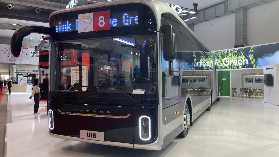 Yutong's strategy in Europe: from e-coach business case to localization ...