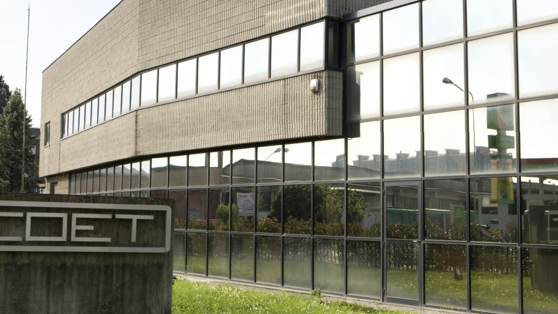 Hitachi Energy has acquired Coet, a manufacturer of electrical equipment