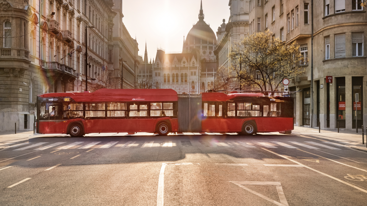 Solaris and Hess won a total of 130 vehicles (trolleybuses and e-buses ...