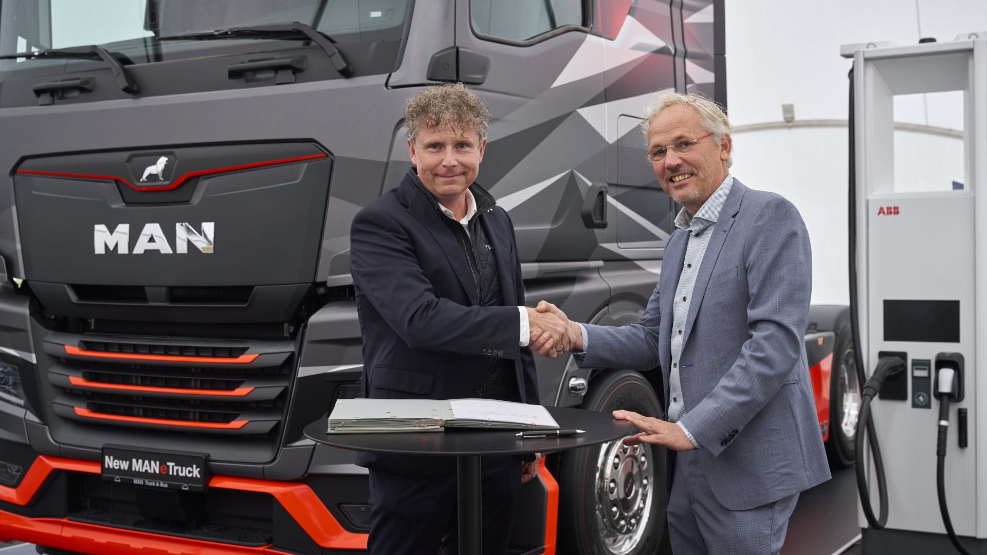 MAN - ABB E-mobility: a cooperation focusing on megawatt charging for ...