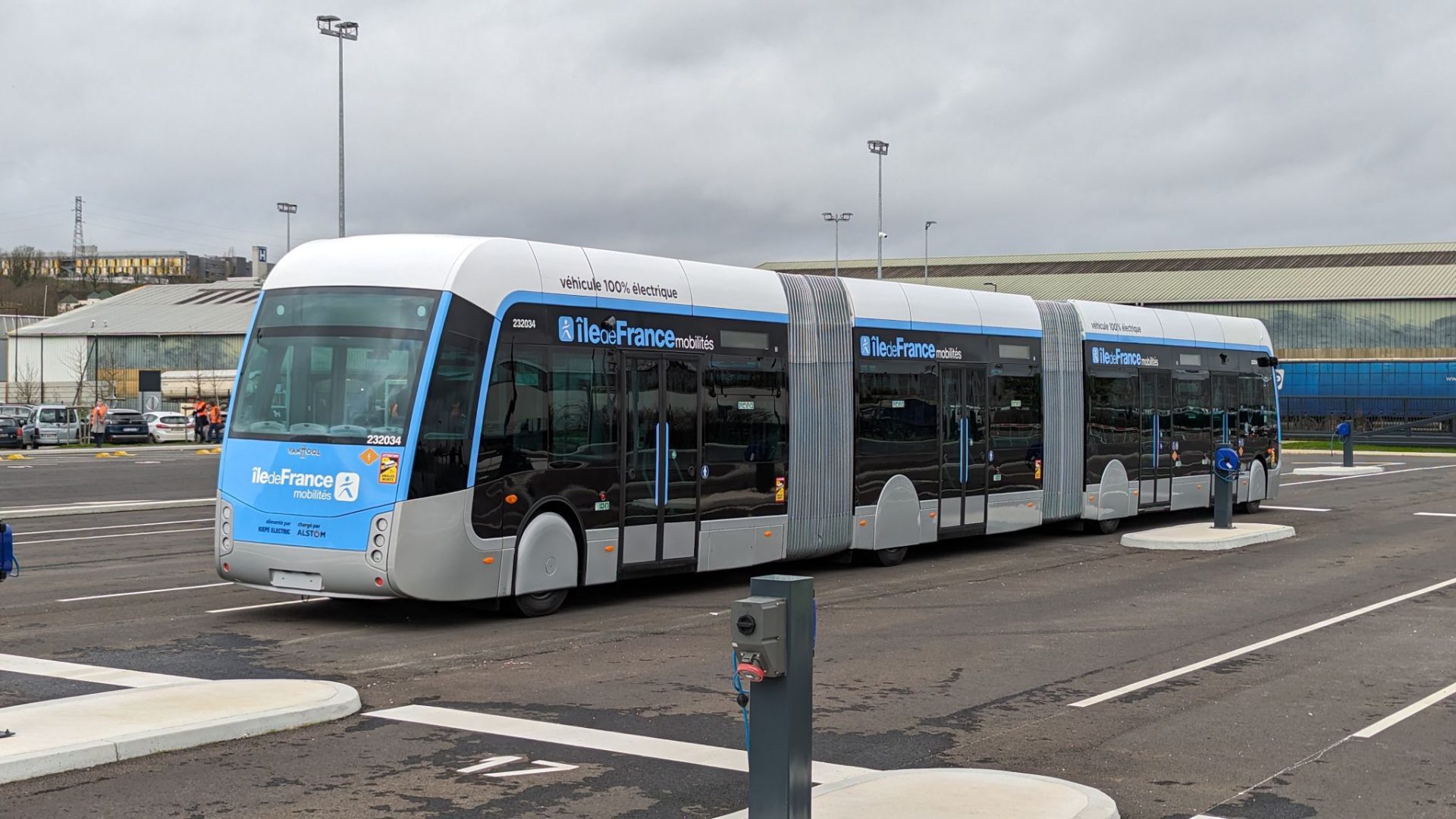 The first ground-charging system for the Tzen4 BRT line in Paris ...